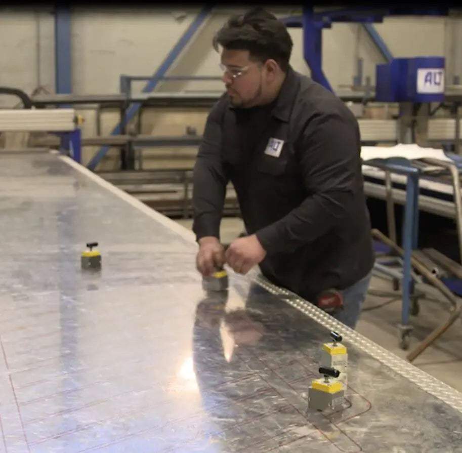 Lightning Rail uses MagSquares to increase efficiency!– Magswitch ...