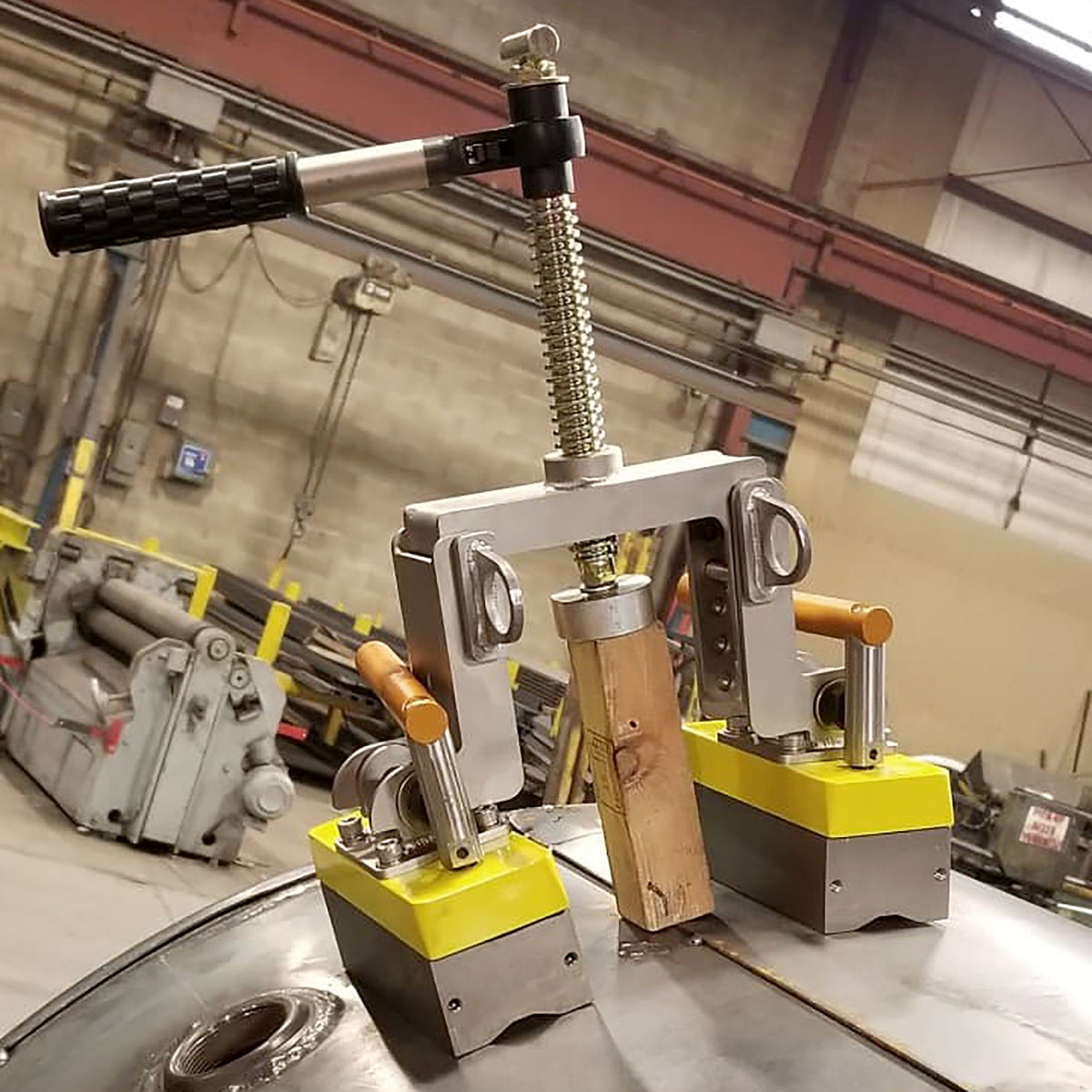 1.5 Ton Beam Jack – 81001245– Magswitch Technologies